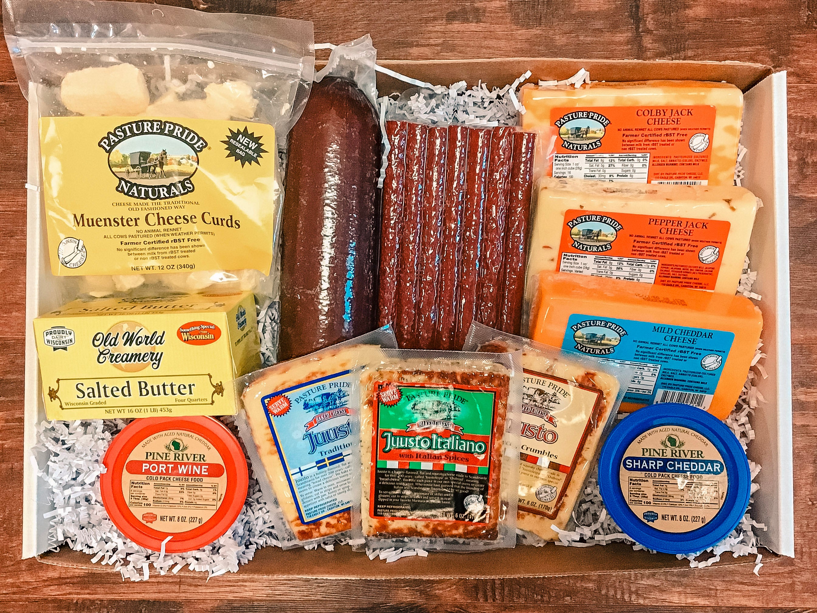 Delicious Tastes of Wisconsin Gift Box | Pasture Pride Cheese